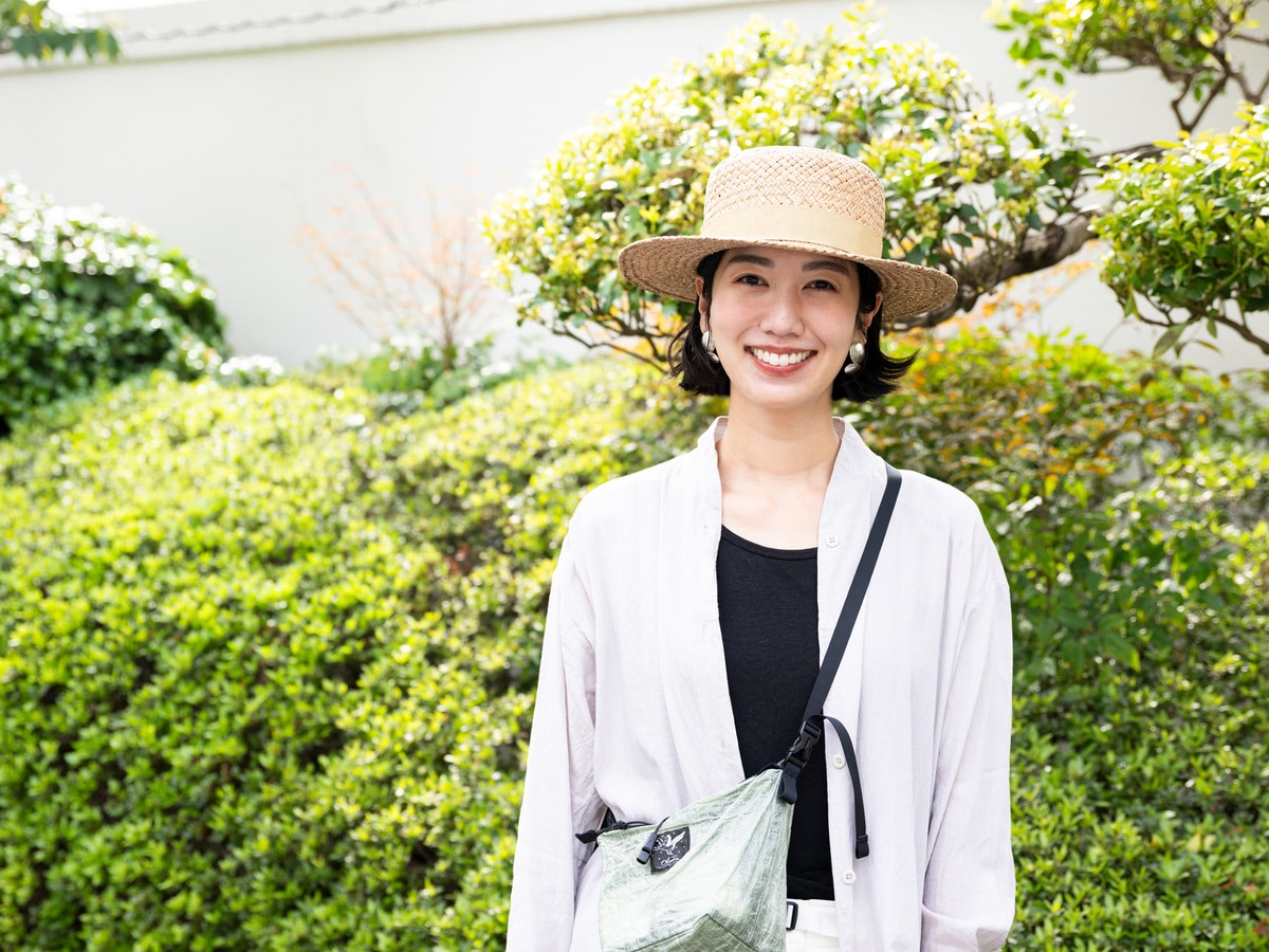 “あったらいいな”をカタチにしたアウトドアブランド「Okara / ai nitta」ディレクターでモデルの新田あいさん、外遊びの愛用品は ...