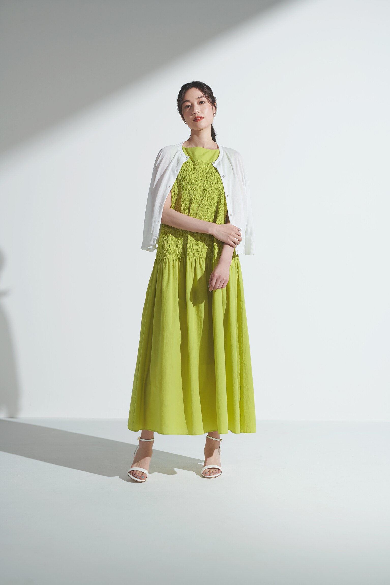 梅雨も猛暑も快適におしゃれに！【高島屋】夏のプロモーション「BREEZY COMFORT」で見つける、機能美ワンピース6選 | 写真 | 2枚目